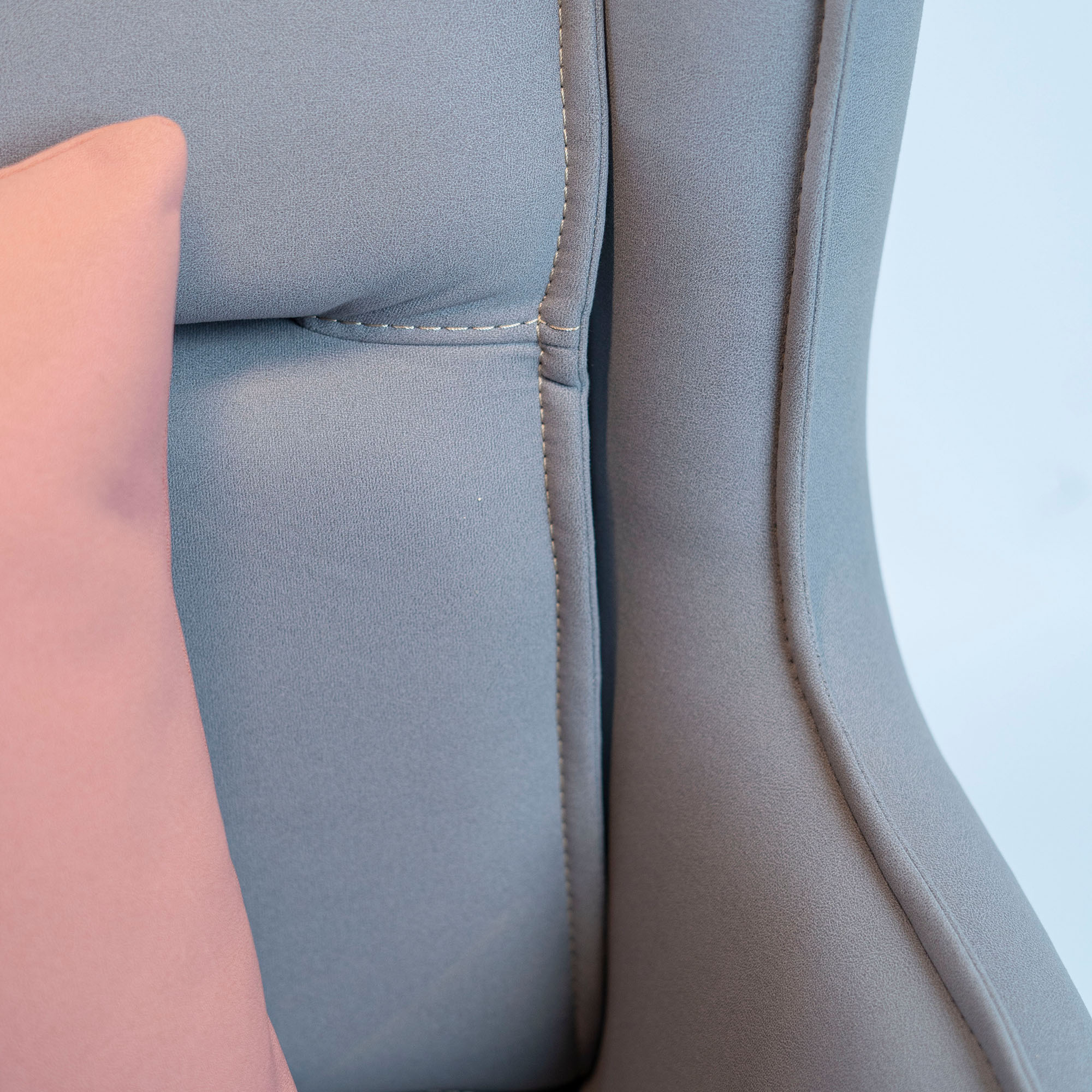 Serenity Luxe Armchair | FurniFlex